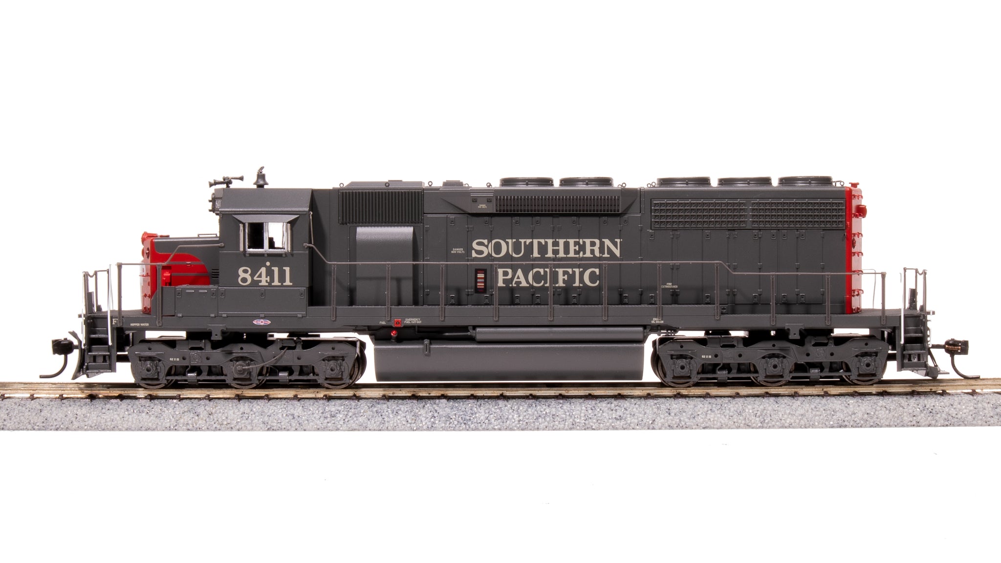 9046 EMD SD40, SP 8411, Bloody Nose, No-Sound / DCC-Ready, HO