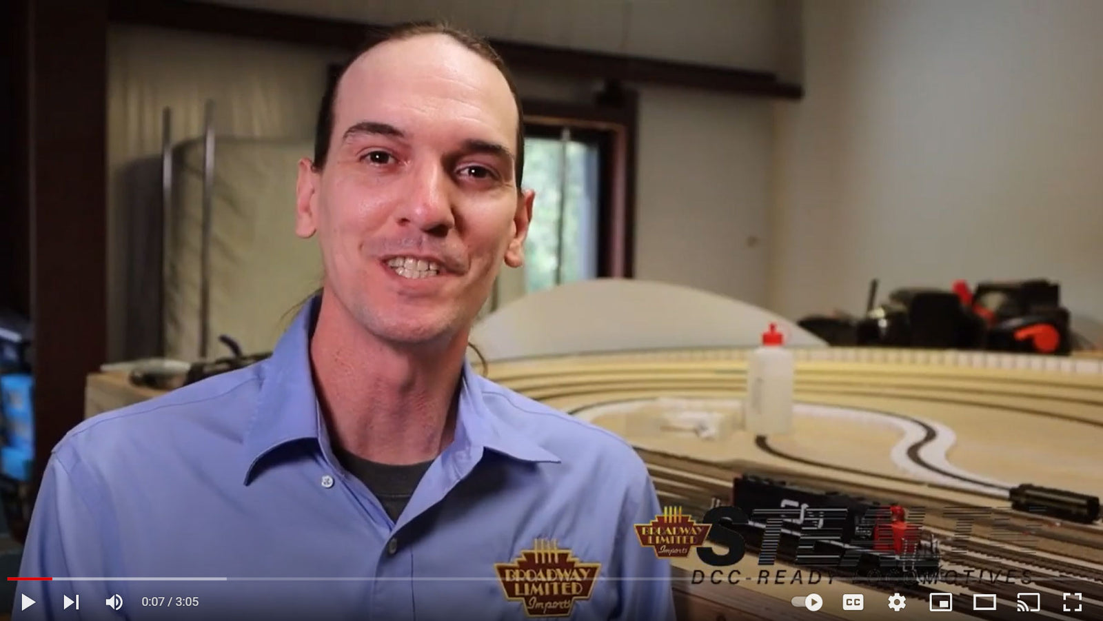 QUICK CLIP: How to install a DCC decoder into your Stealth SD40