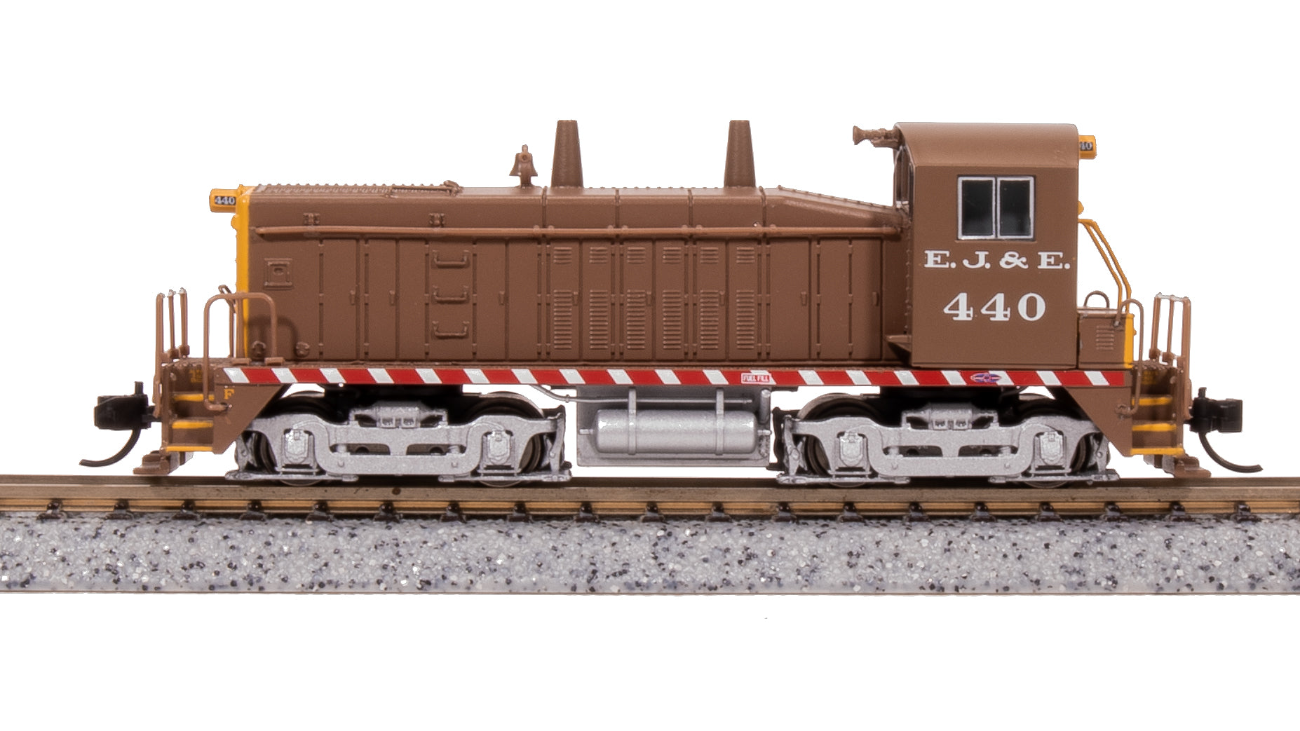 7493 EMD NW2, EJ&E 440, Brown & Yellow, Paragon4 Sound/DC/DCC, N