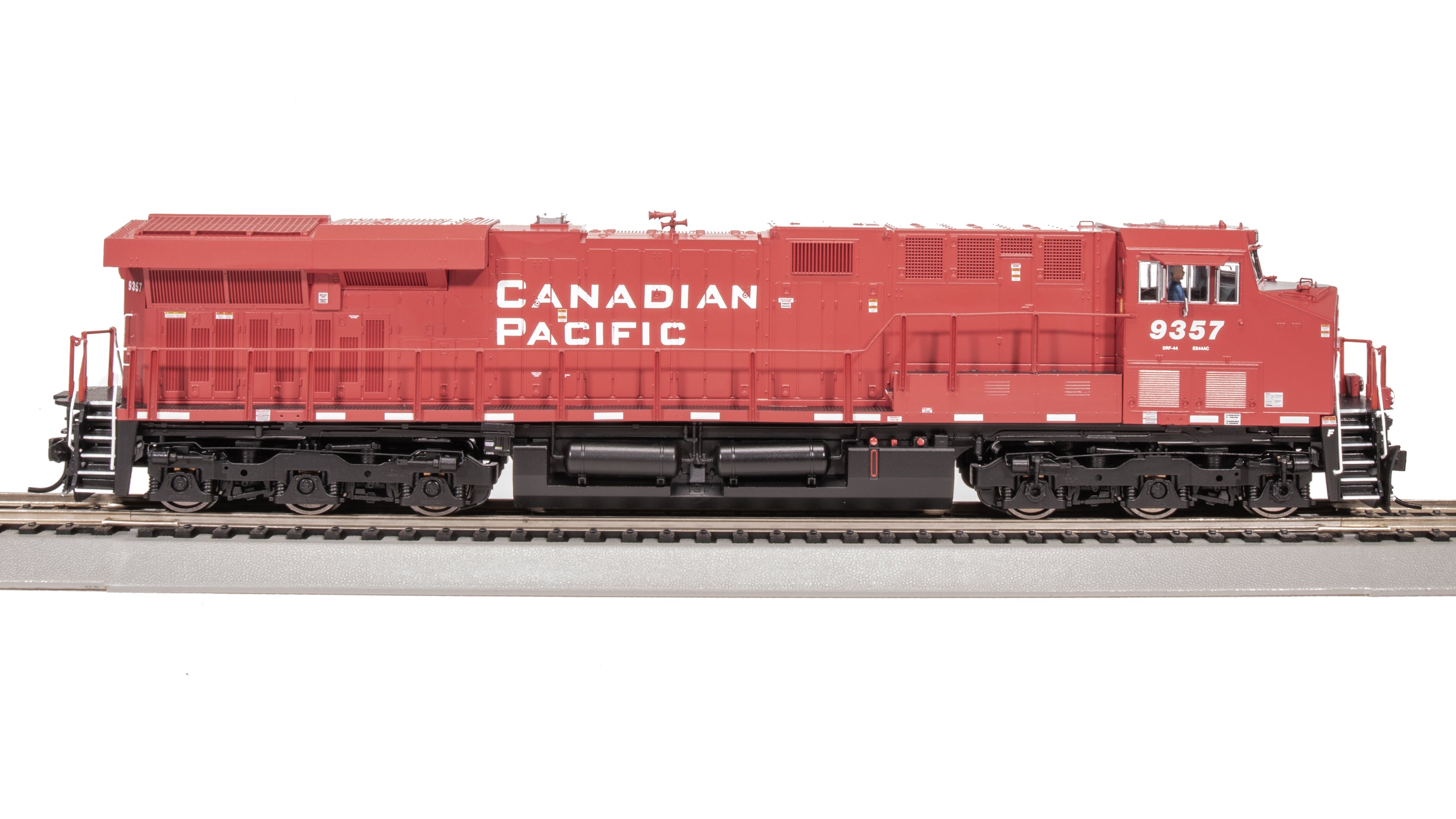 8556 GE ES44AC, CP #9357, Action Red, No-Sound / DCC-Ready, HO