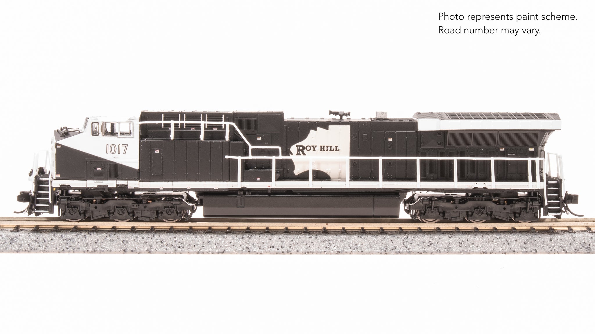 8581 GE AC6000, Roy Hill Mining #1017, Black/White Paint, Paragon4 Sou