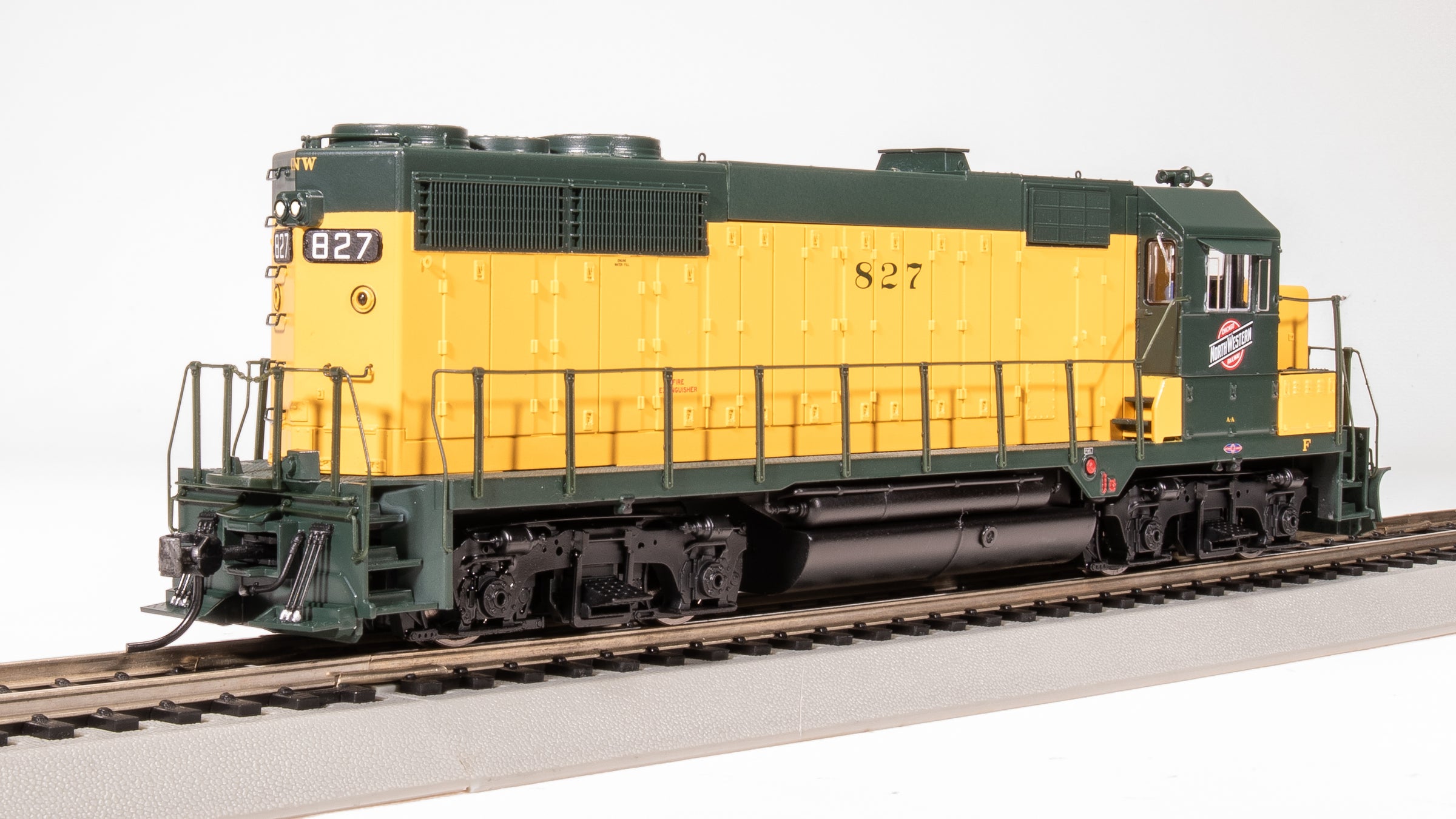 8890 EMD GP35, CNW 827, Green & Yellow, Paragon4 Sound/DC/DCC, HO