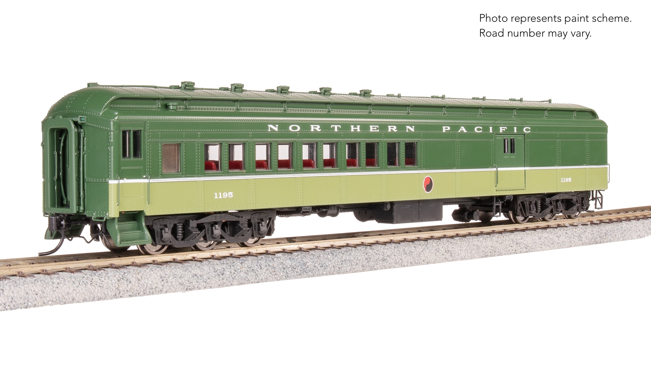 9119 NP Coach-Baggage Combine, #1195, Loewy Two-Tone Green, HO Scale
