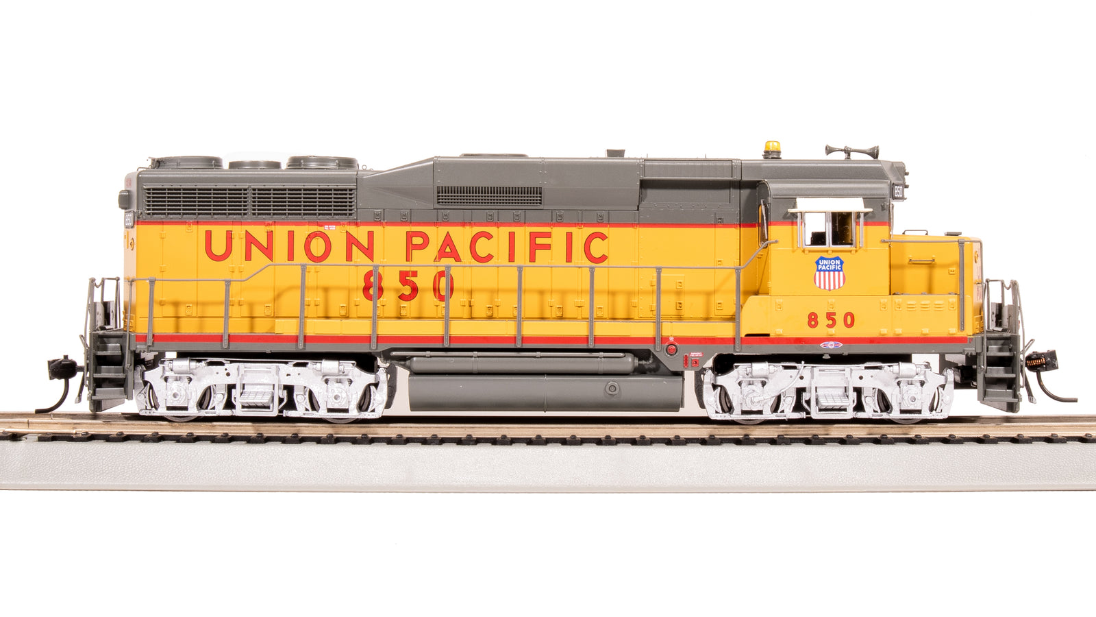 9581 EMD GP30, UP 847, UP Shield on Cab, No-Sound / DCC-Ready, HO